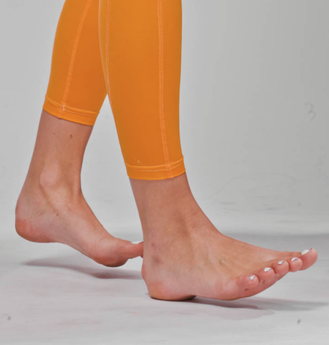 5 Stretches to Ease Foot Pain Recommended By Physiotherapists - Physio ...